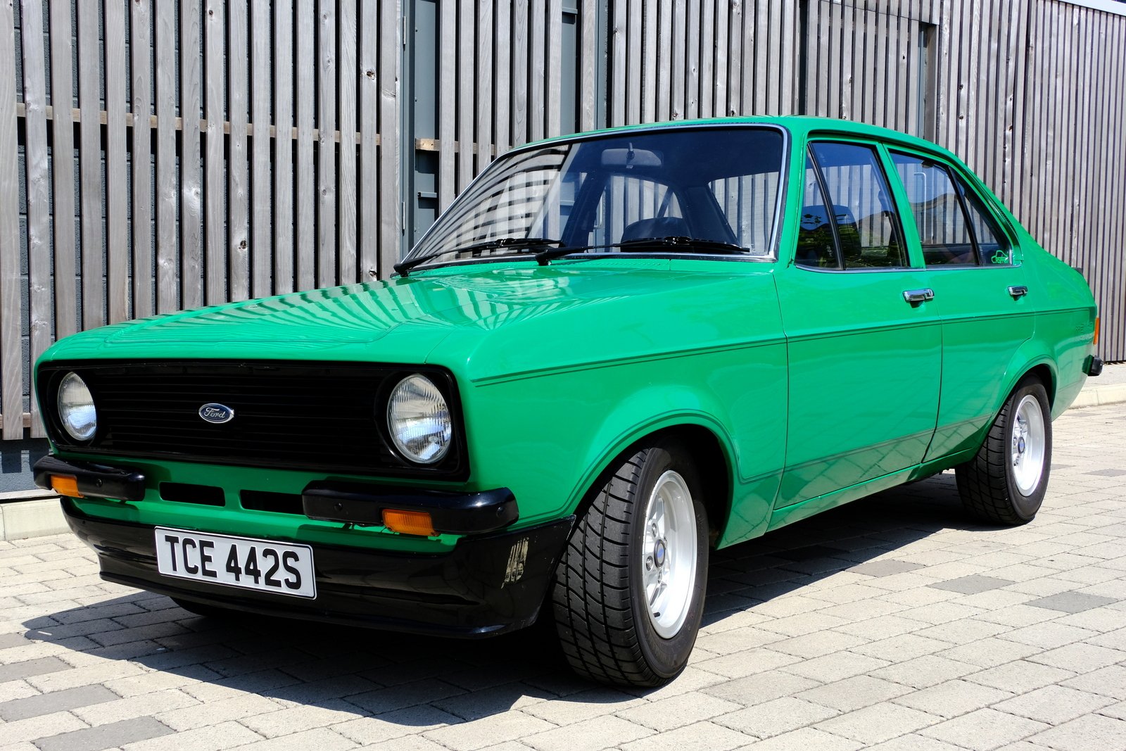 1978 Mk2 Escort in lovely Modena green. - OLD SKOOL FORD CARS FOR SALE ...