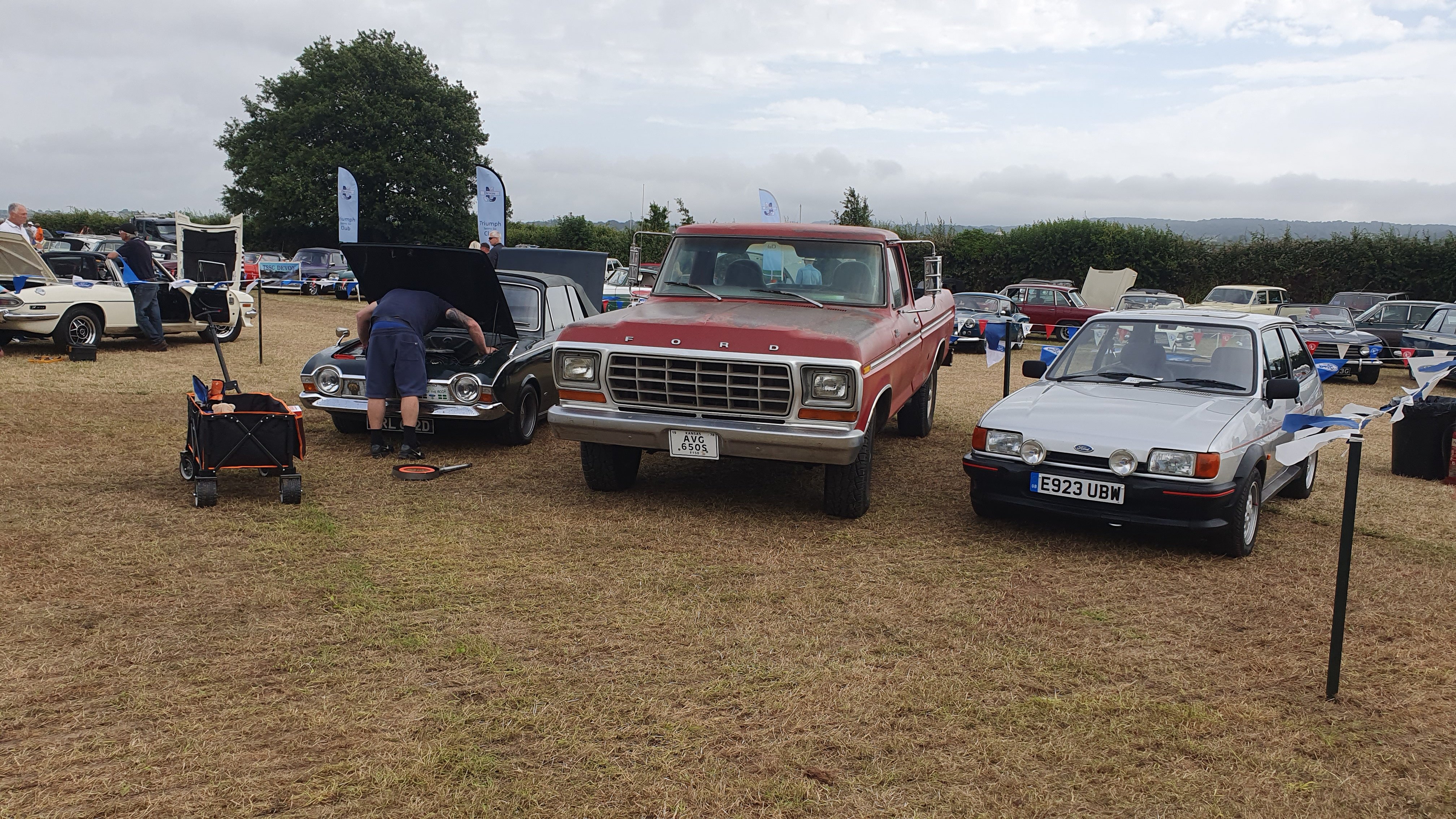Powderham Historic Vehicle Gathering 2023 8th 9th July - SHOWS, EVENTS ...